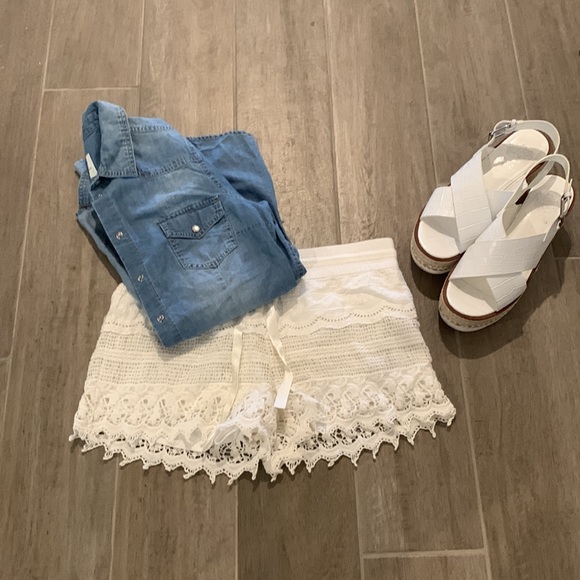 YMI | Tops | Ymi Blue Jean Look Button Up | Poshmark